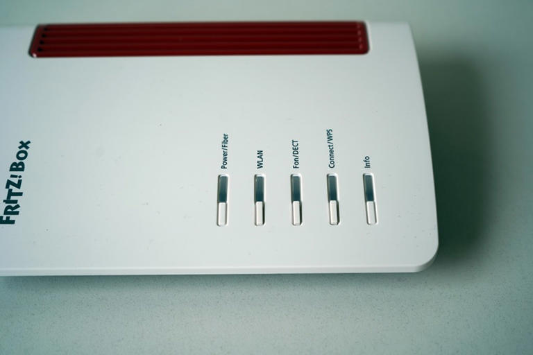 FritzBox 5530 fiber im Test: Günstiger Glasfaser-Router mit ...