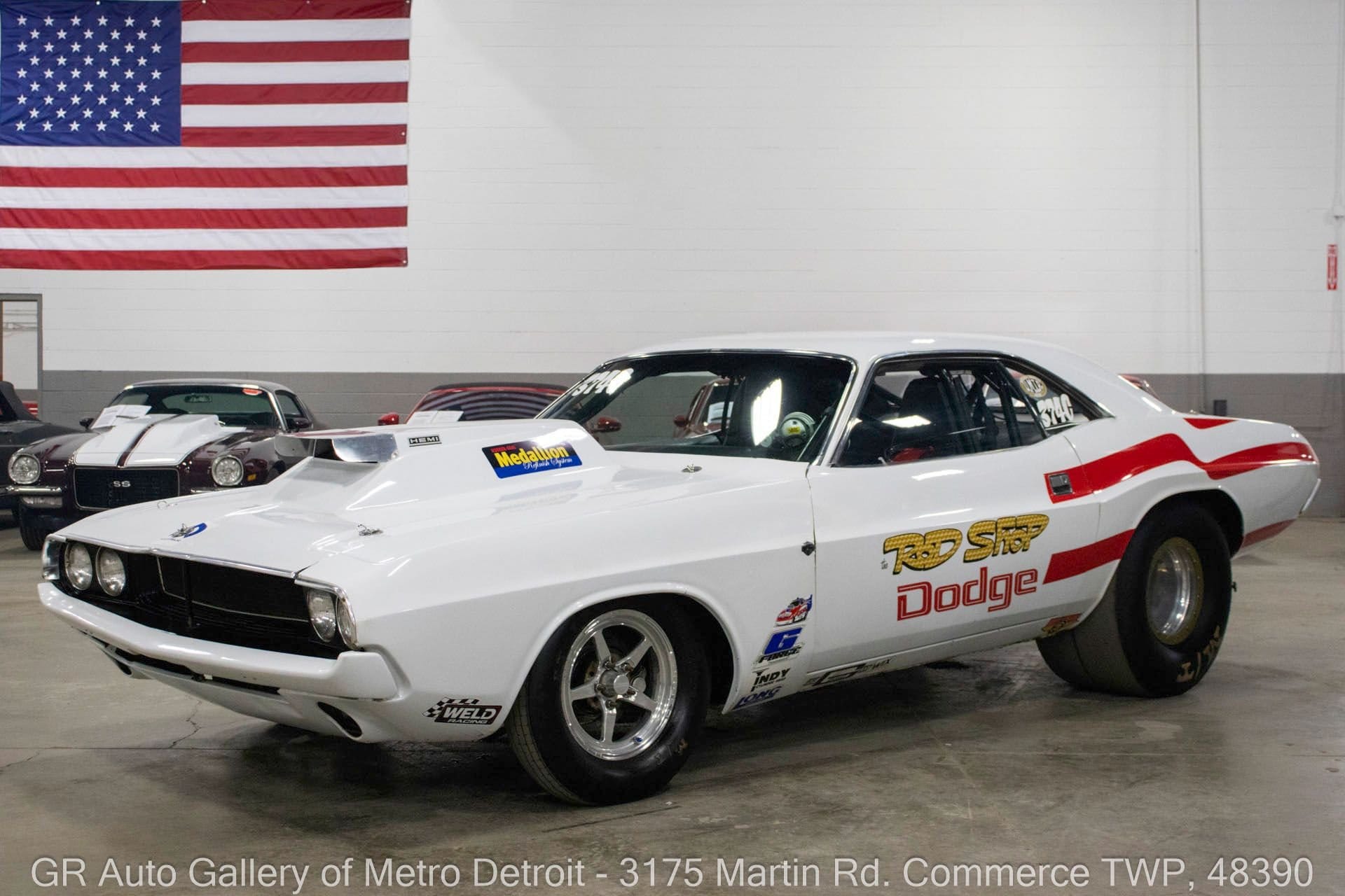 Race-ready 1970 Dodge Challenger HEMI pro stock build
