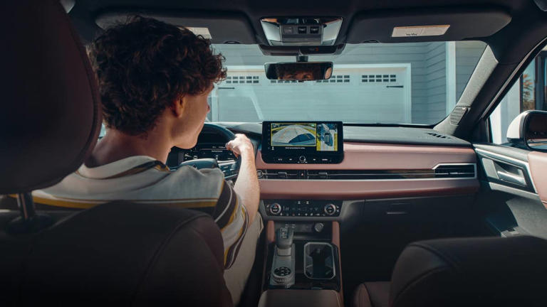 2026 Mitsubishi Outlander adds mild-hybrid power while staying under $30K