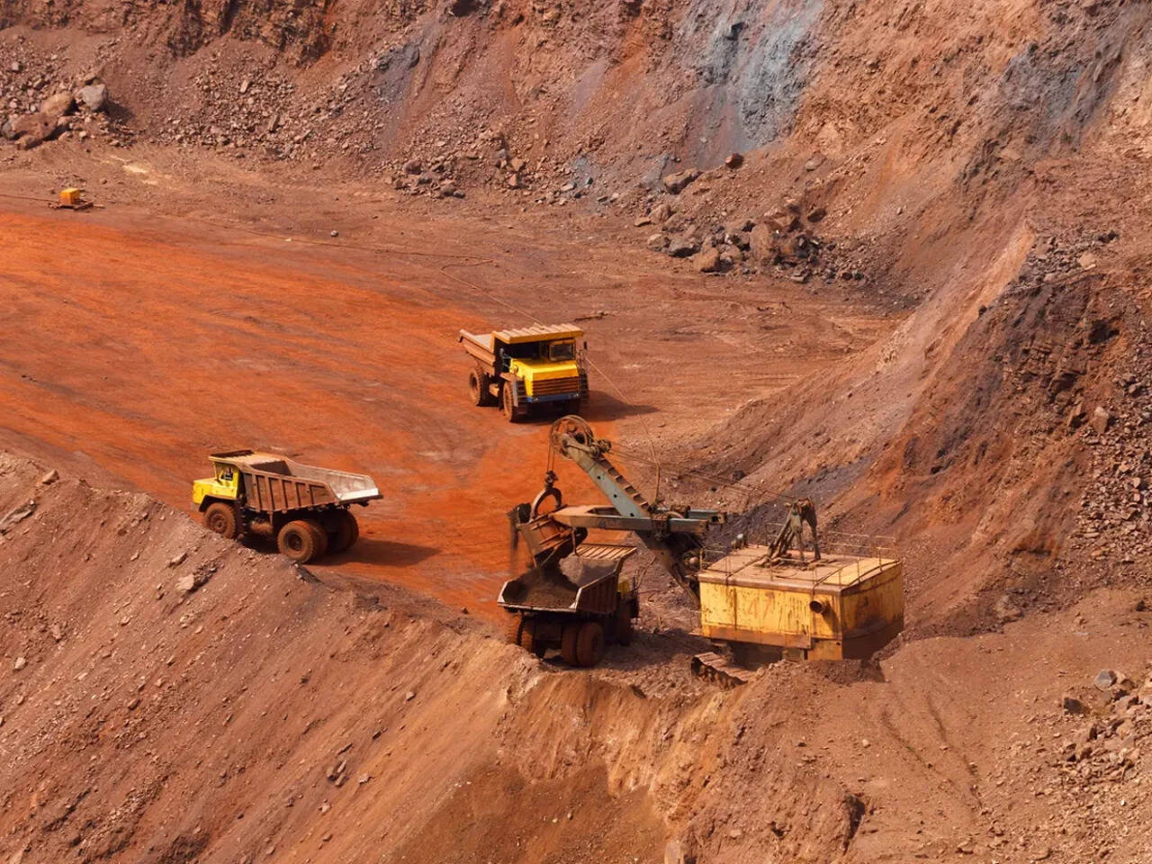 Government announces Rs 5K cr incentive for states to expedite mining ...