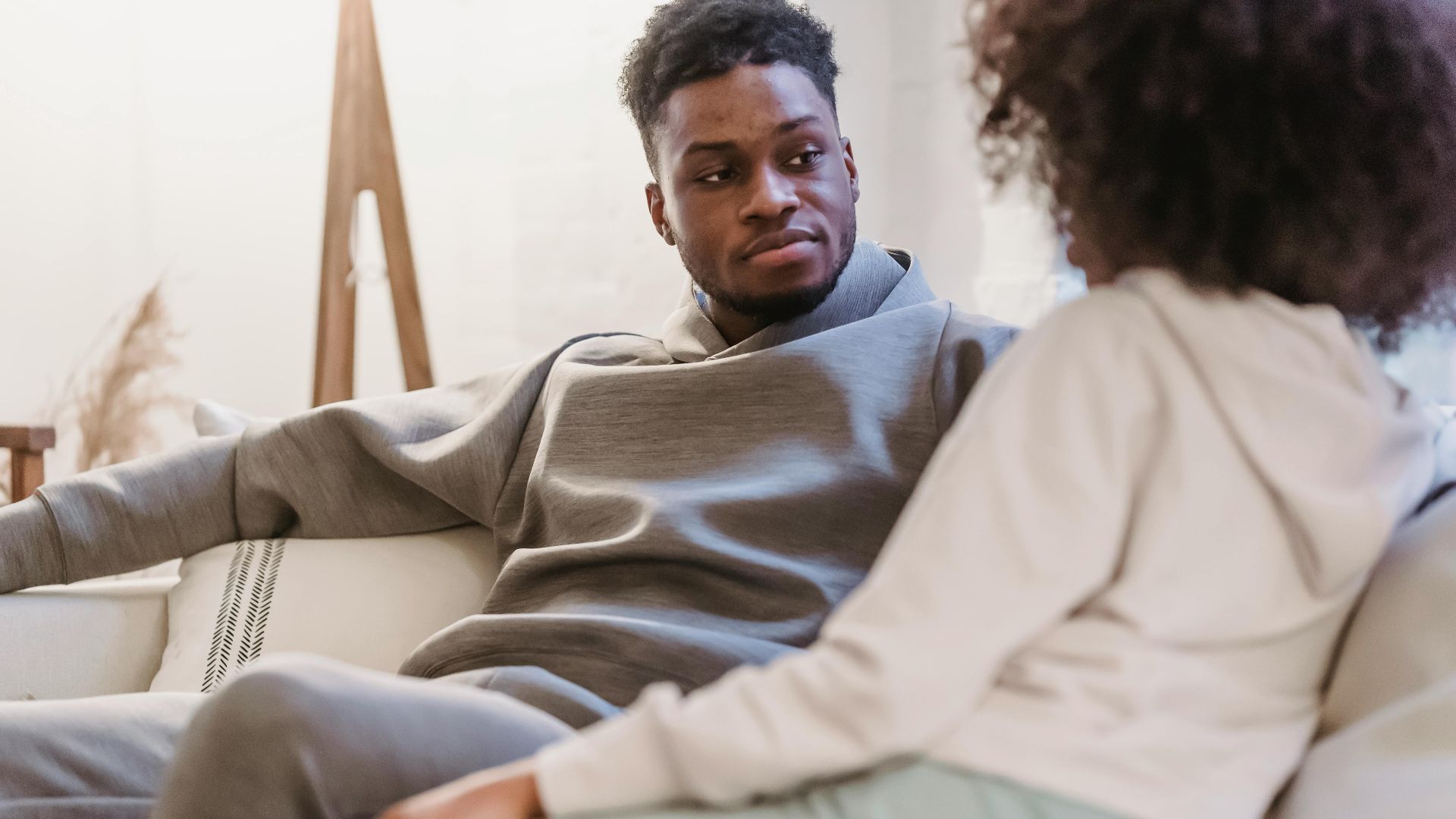 20 things couples stop doing right before they start growing apart