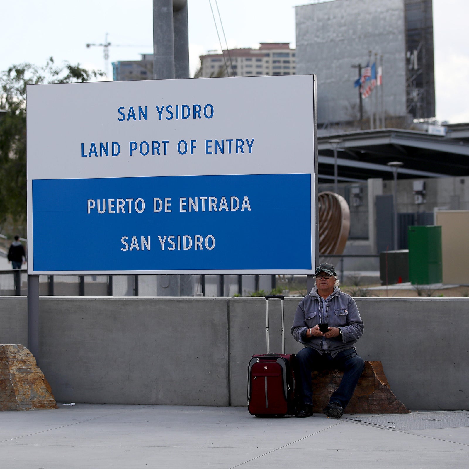 Appeals court blocks Trump's asylum crackdown at US.-Mexico border