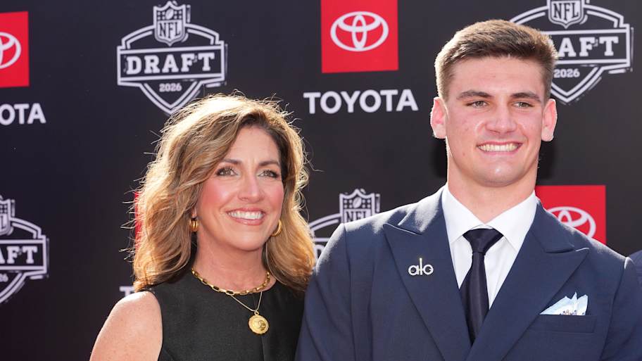 Ty Simpson's mom Julie reacts to Rams' surprise QB pick amid Sean McVay ...