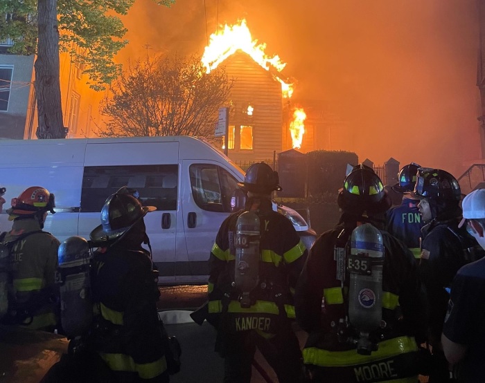 6 firefighters injured as massive fire sweeps historic NYC church