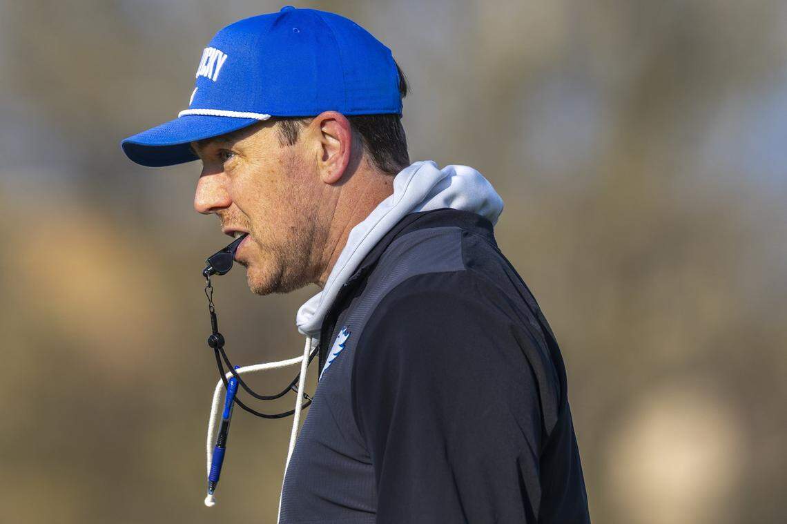 Kentucky football adds to top-10 2027 recruiting class with Lexington ...