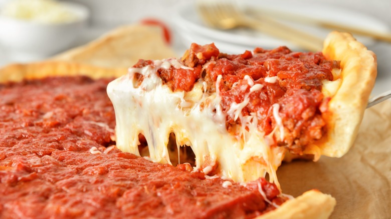 A beginner's guide to Chicago deep-dish pizza