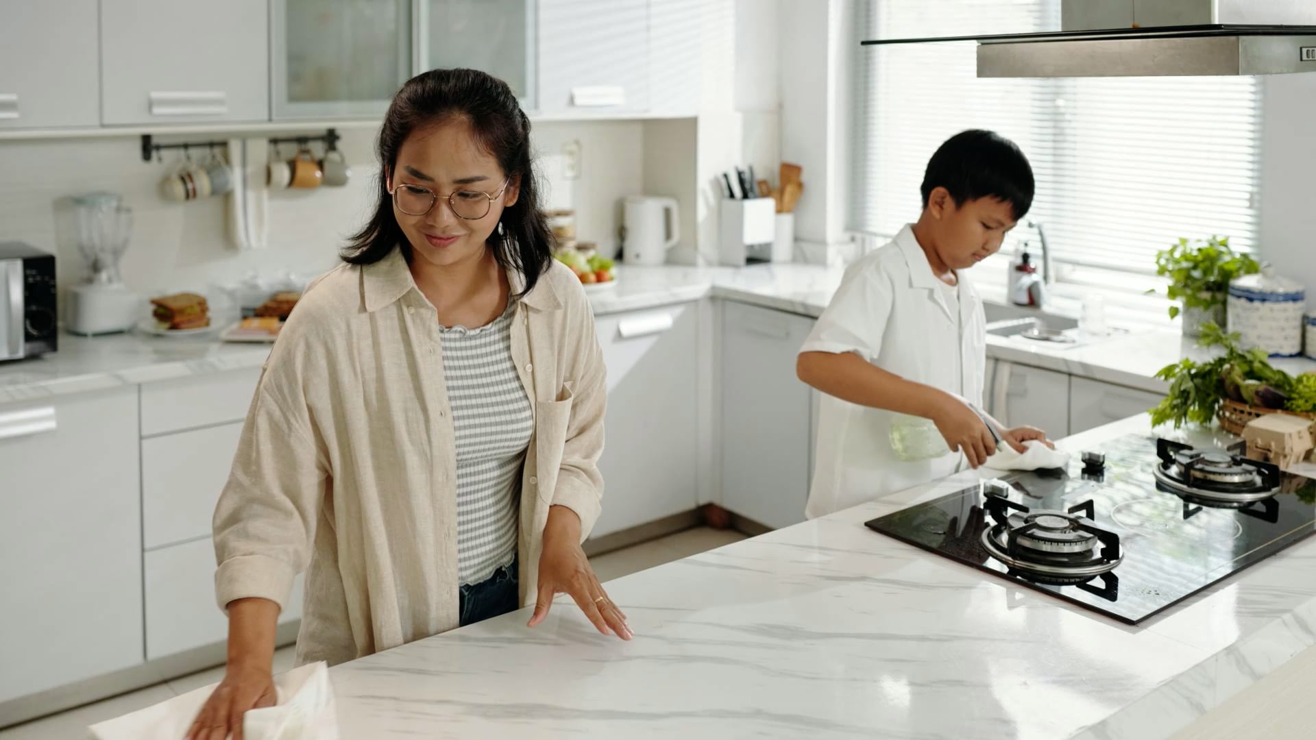 Kitchen cleaning mistakes you should avoid