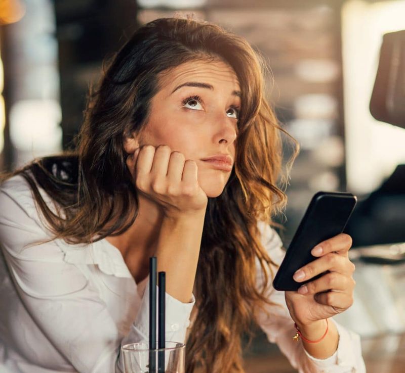 17 behaviors that make a man instantly disinterested, according to ...