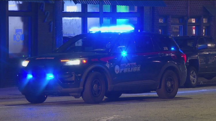 Two men shot on Donald Lee Hollowell Pkwy, police say