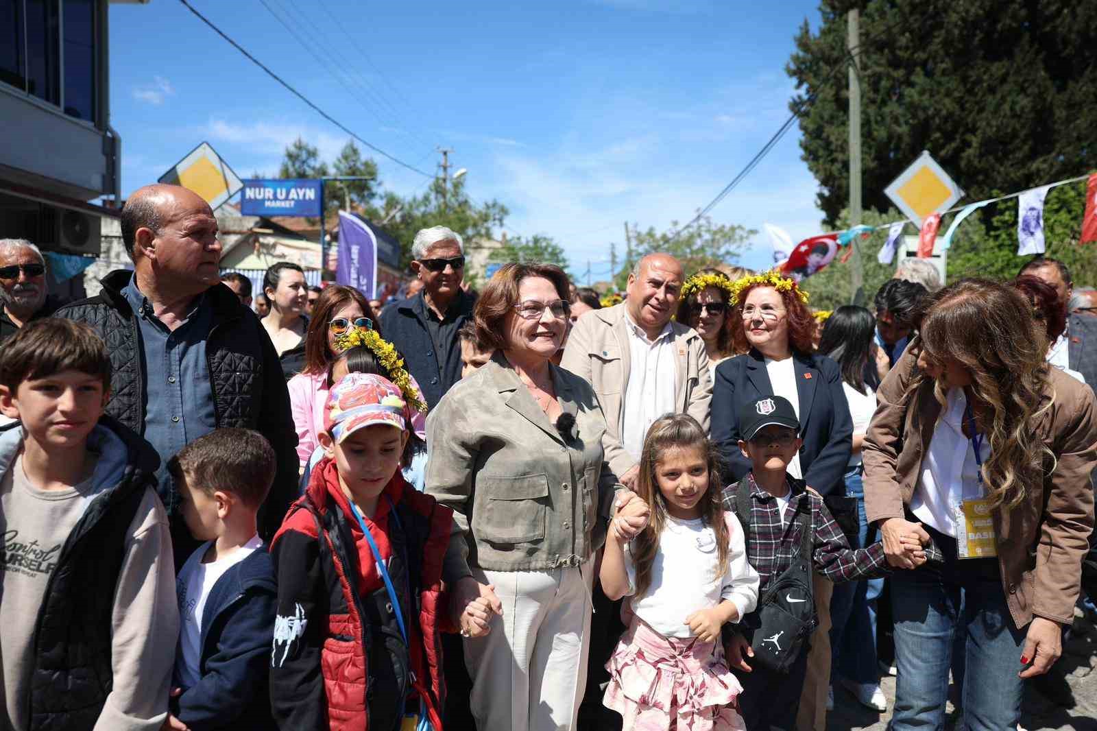Didim’de 2. Ege Lezzetleri Festivali zengin tatlarıyla başladı