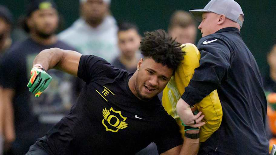 Oregon wins conference realignment again in NFL draft