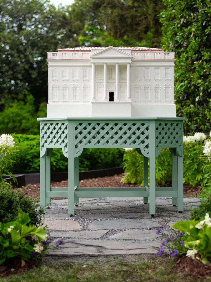 Melania Trump puts her own mark on the White House with a new beehive