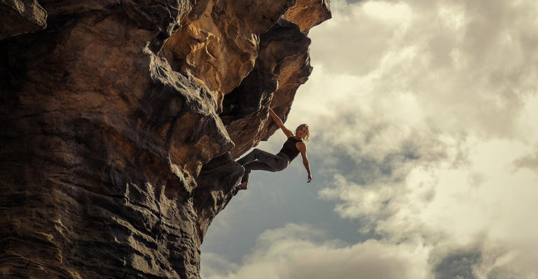 Stream it or skip it: ‘Apex’ on Netflix, a survivalist tale starring ...