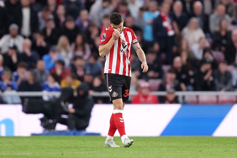 Sunderland endure Nottingham Forest horror show with 3s, 4s and 5s as ...
