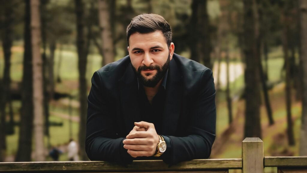 This silent confidence makes men look like models