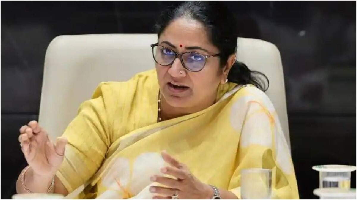 Delhi CM orders schools to file heatwave safety compliance by May 2