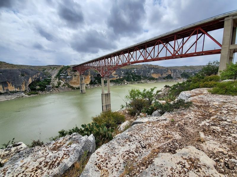 The highest highway bridge in Texas stands over 300 feet tall and ...