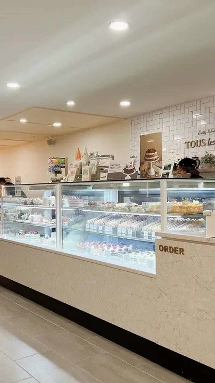 Tous Les Jours French-Asian fusion chain bakery opens in New Britain ...