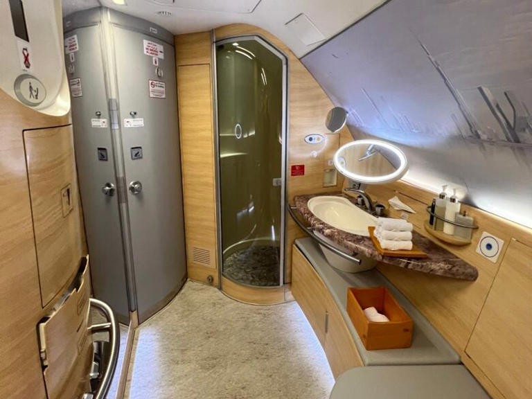 Emirates wants to add private bathrooms to first class suites — yes, really