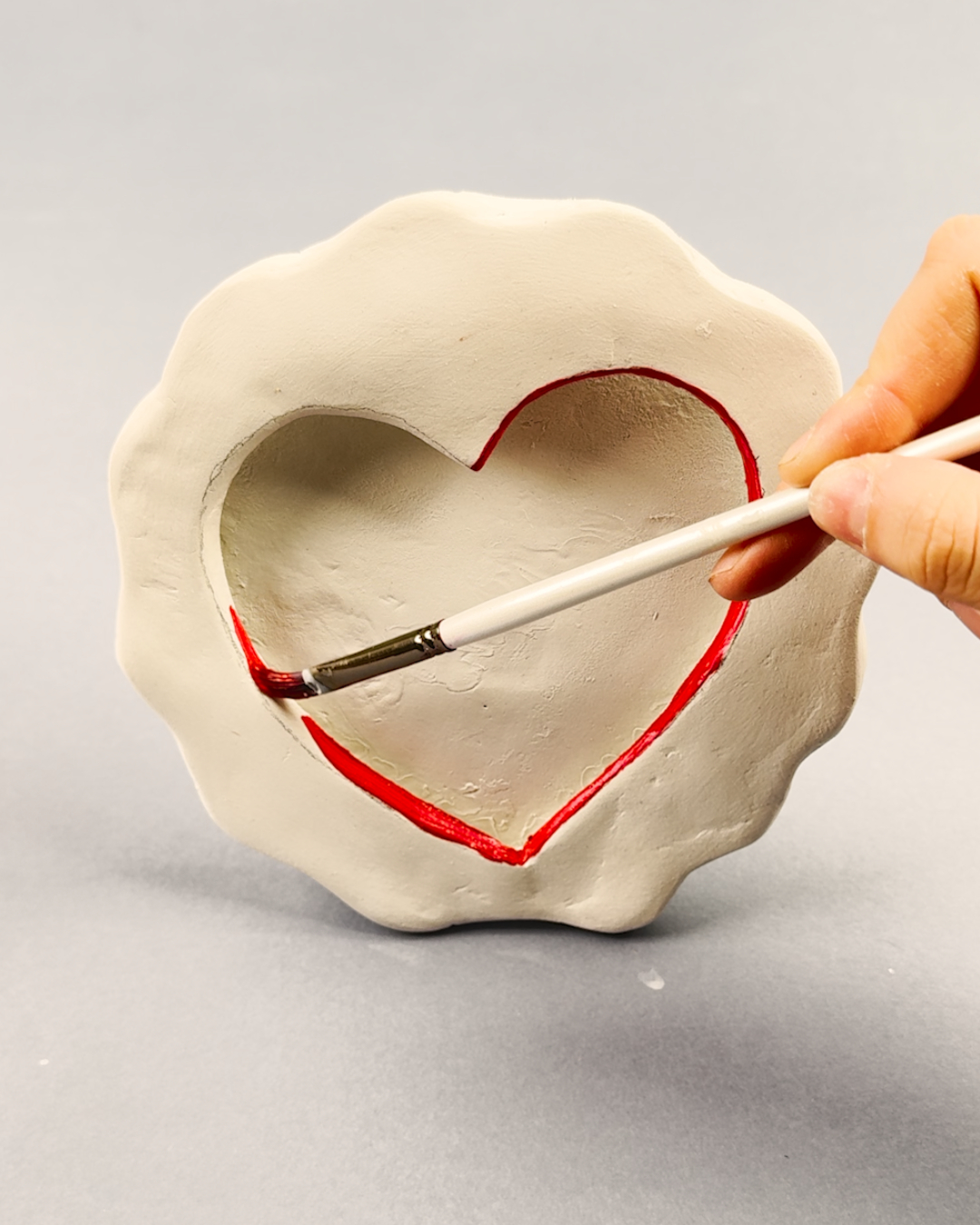 This clay heart frame is everything 💗