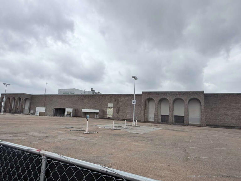Old Houston mall coming down as Texas bullet train plans heat up