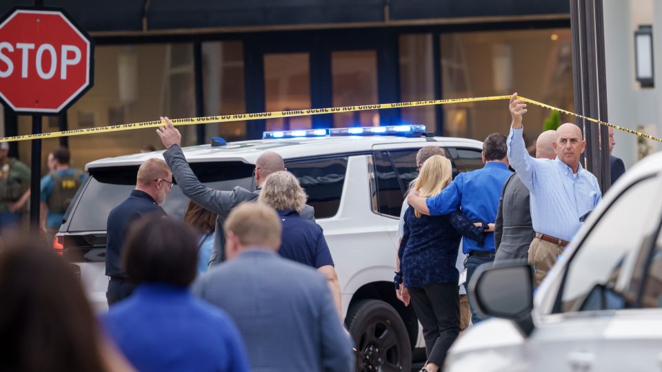 1 arrested after Louisiana mall shooting that killed teen girl, injured ...