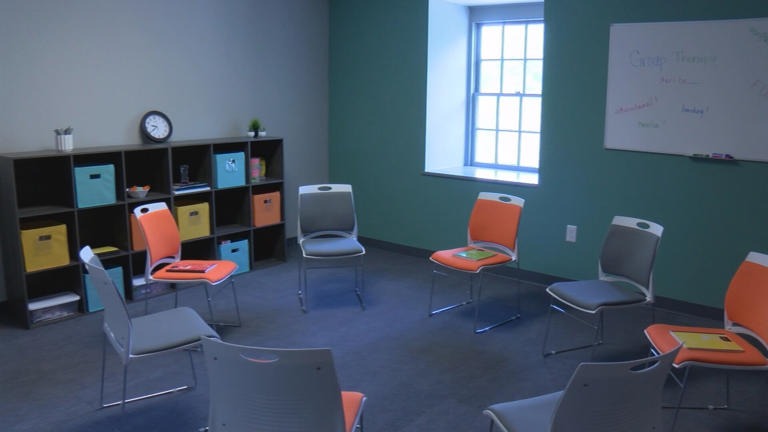New mental health facility targets teens 'falling through the cracks'