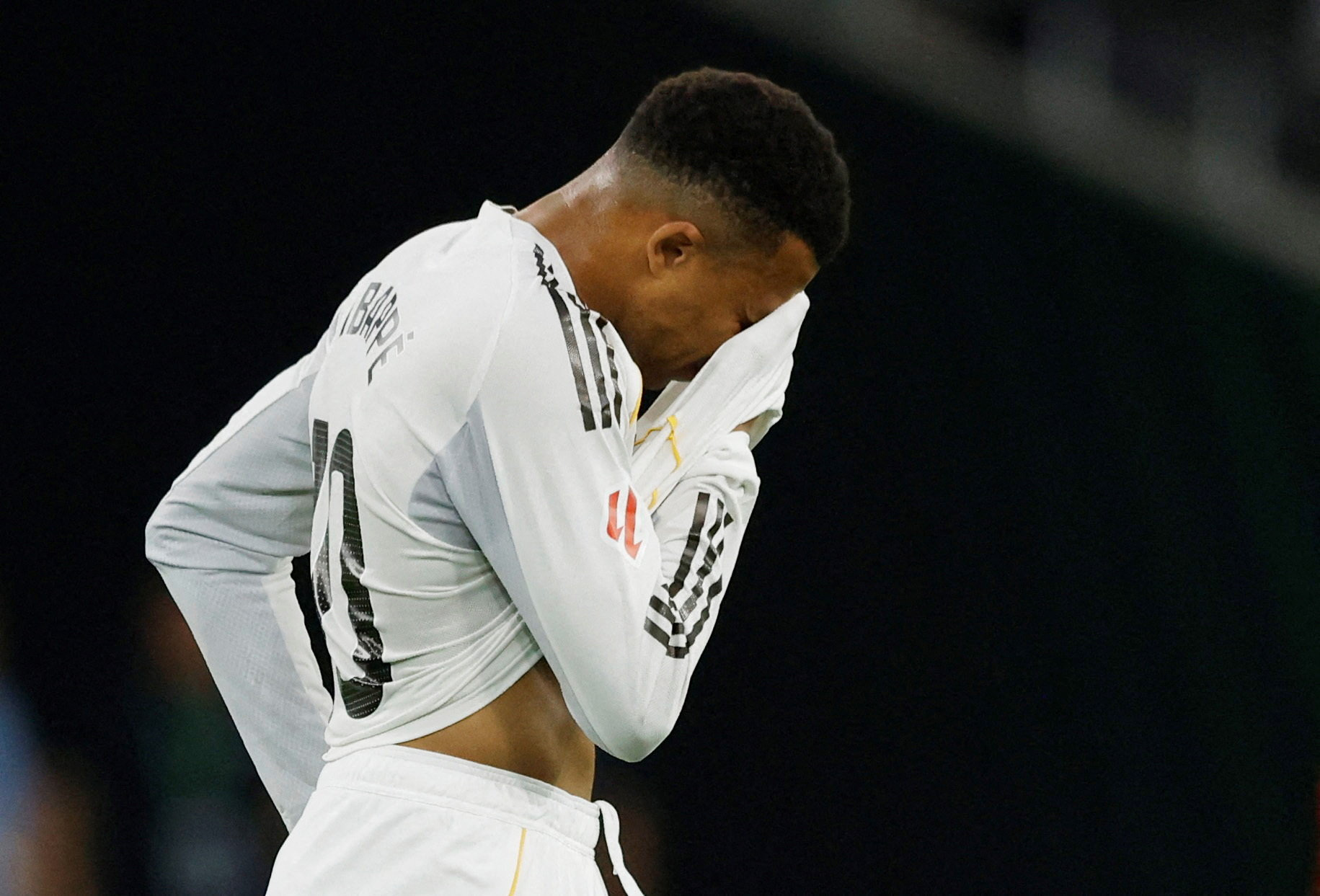 Real Madrid stunned at Betis as Barcelona have chance to move 11 clear
