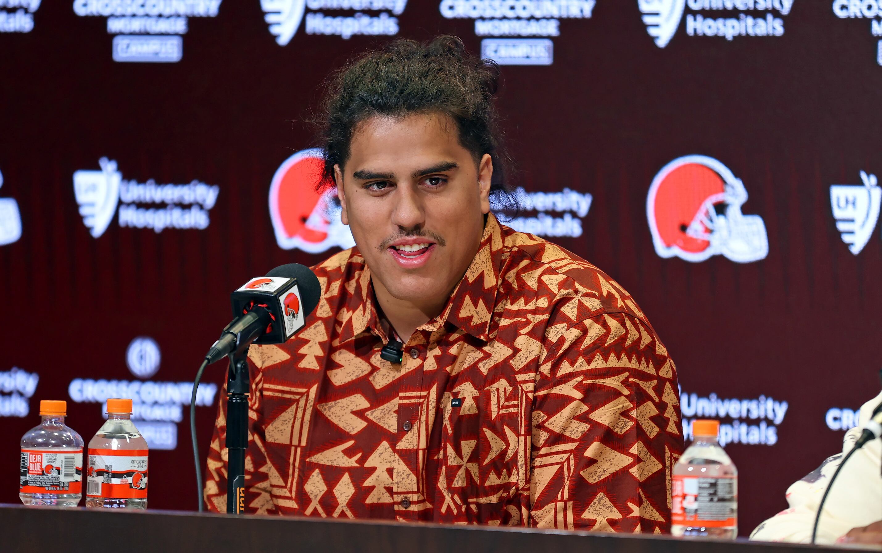 Browns WR KC Concepcion, their No. 24 pick, confirms a recent knee ...