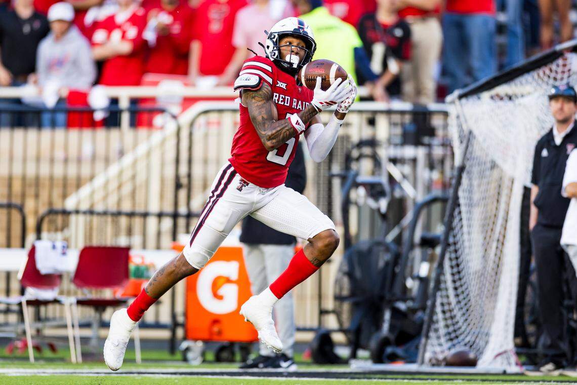 What analysts are saying about Dolphins' selection of Caleb Douglas at ...