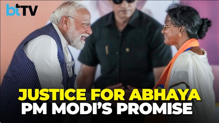 Emotional show of strength: PM Modi meets Abhaya’s mother at rally ...