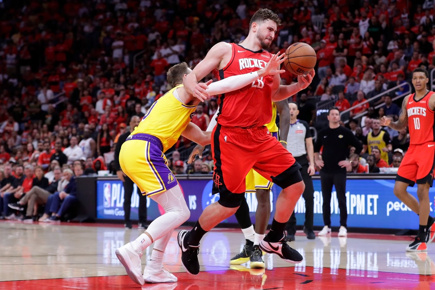A 6-point lead, 30 seconds left, and a Rockets unraveling that flipped ...