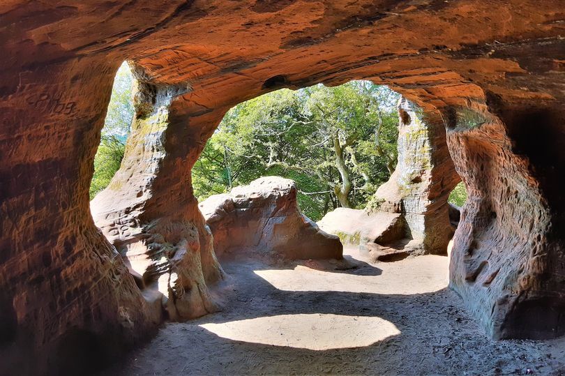 Hidden gem walk with spooky rock formations, woodland and stunning cafe ...