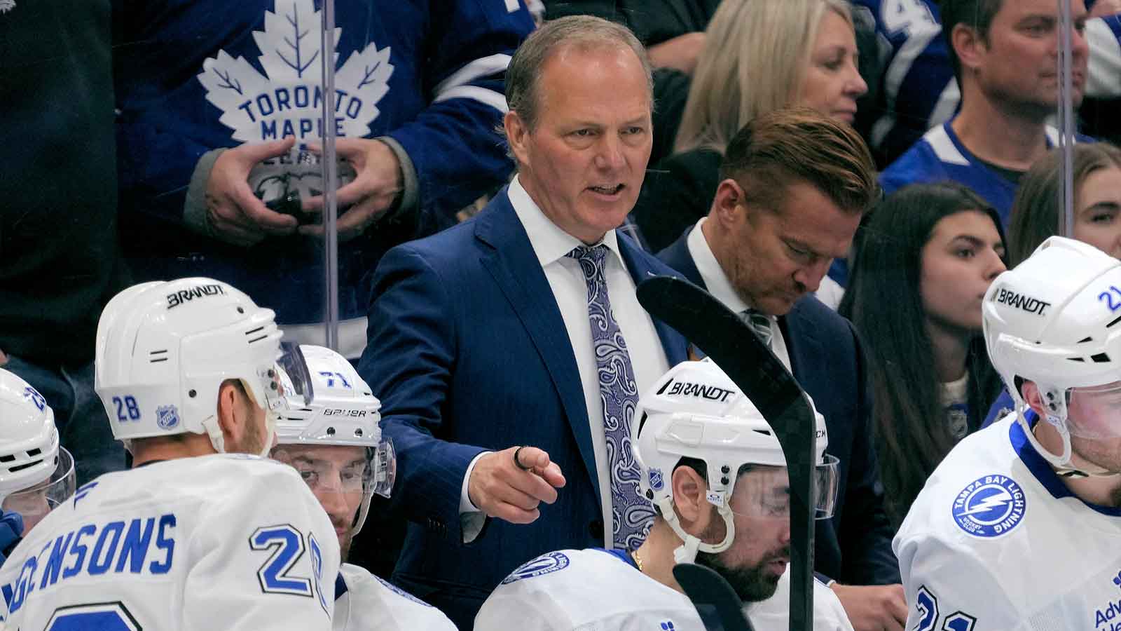 Lightning sign forward to entry-level contract