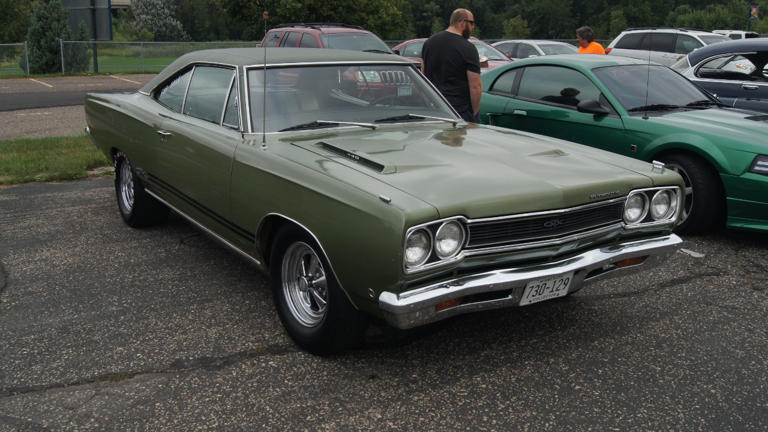 Plymouth’s 1968 GTX delivered refined muscle car performance with ...