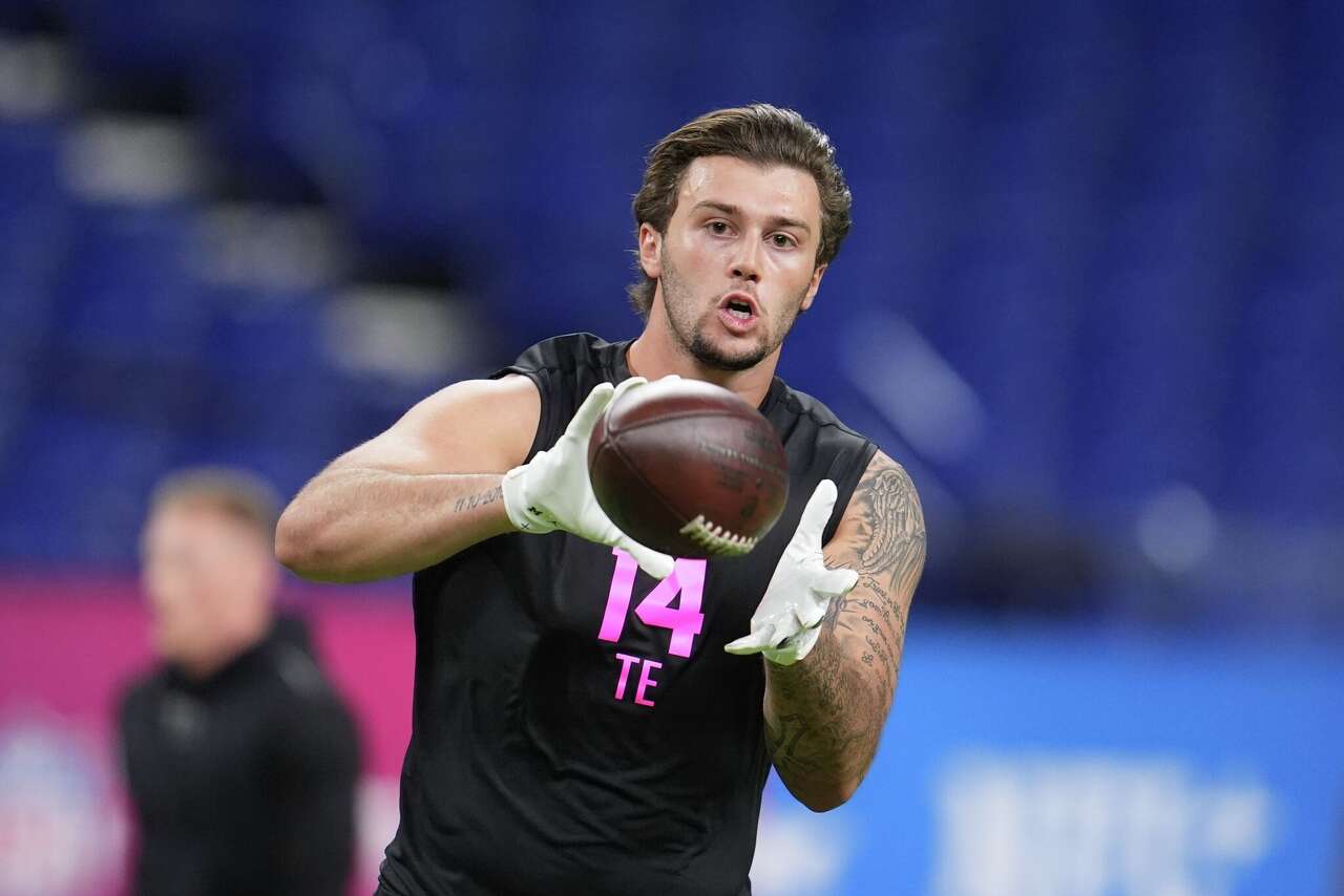 Who is Marlin Klein? What to know about Texans' third pick in NFL draft