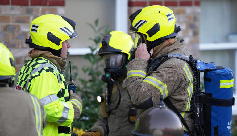 Ten fire engines now at scene of Haywards Heath blaze: nearby residents ...