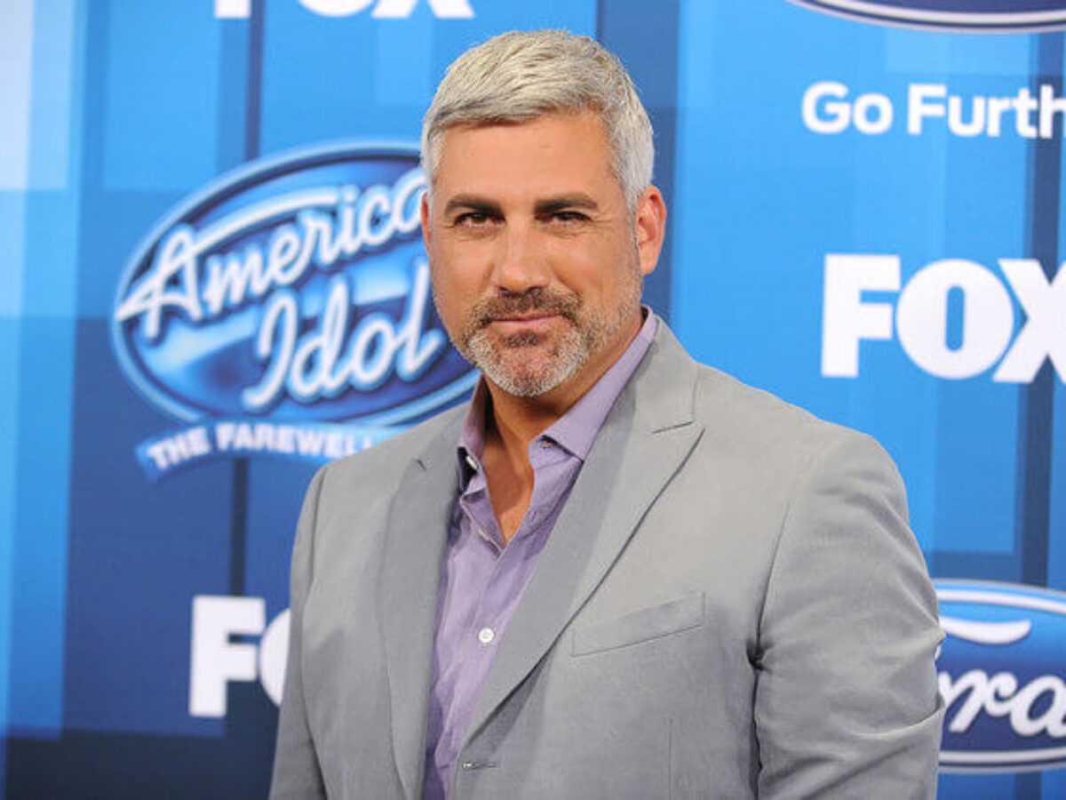 American Idol Winner Taylor Hicks Reveals If Season 5 Finalists Keep In