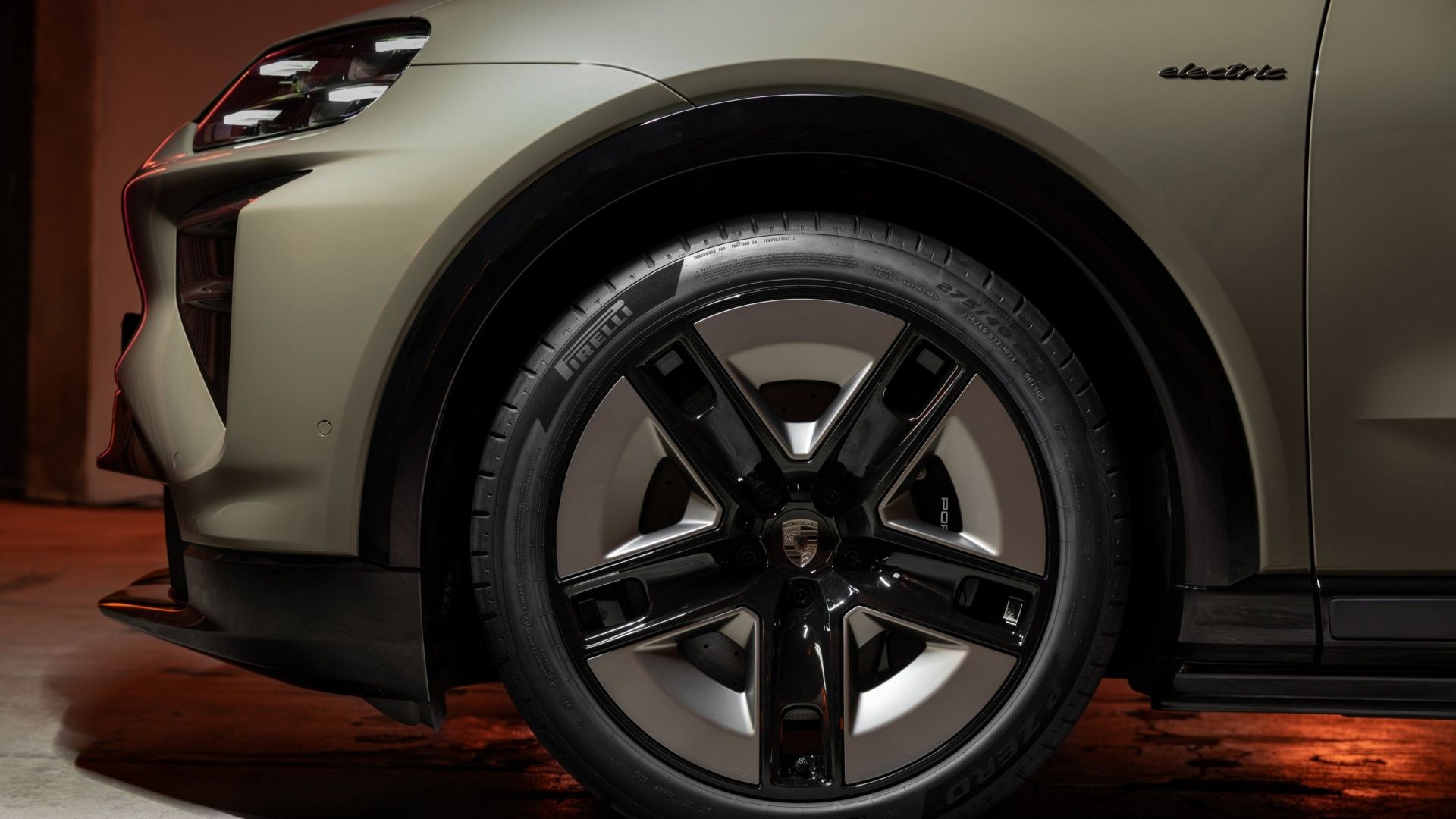 2026 Porsche Cayenne Coupe Electric: 1,139 HP, 2.4s 0-60