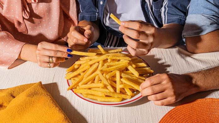 Papas fritas más saludables con un truco científico eficaz