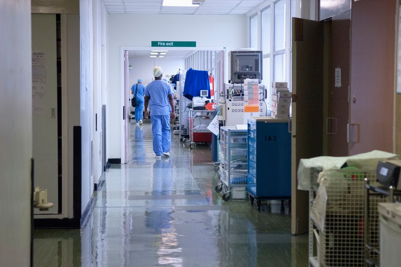 Factors that mean 'higher chance of cancer' - not smoking or diet