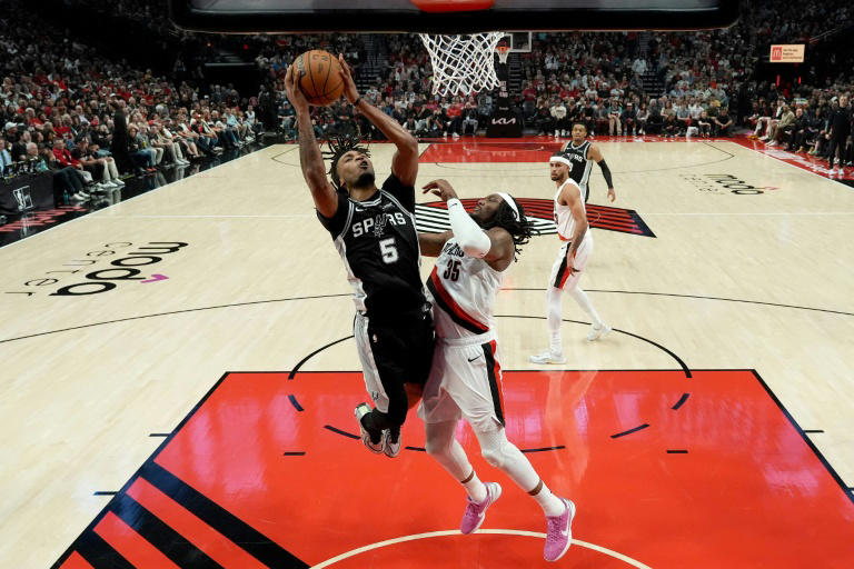 Lakers' OT win puts Rockets on brink of NBA playoff elimination