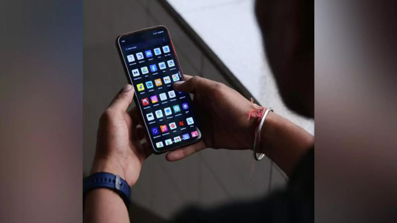 28% of mobiles in India made by domestic cos
