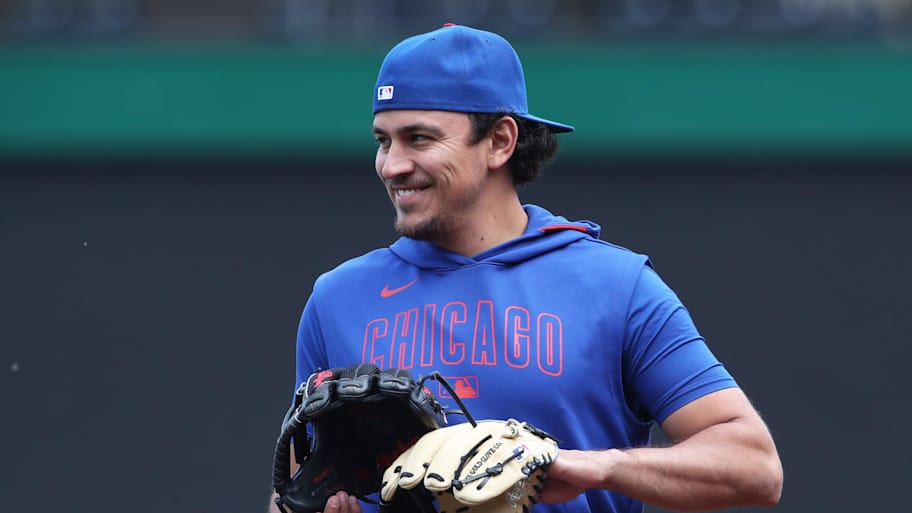 Chicago Cubs select contracts of two major league veterans amid injuries