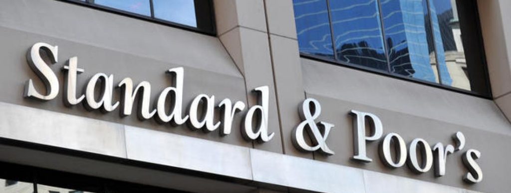 Ο οίκος S&P επιβεβαίωσε το αξιόχρεο της Ελλάδας ΒΒΒ με σταθερές προοπτικές