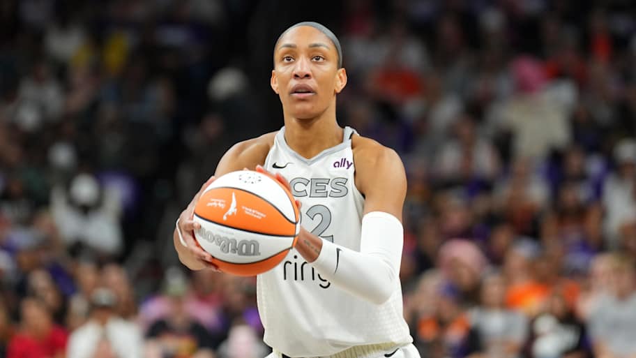 Most points scored in a WNBA game: Individual and team records