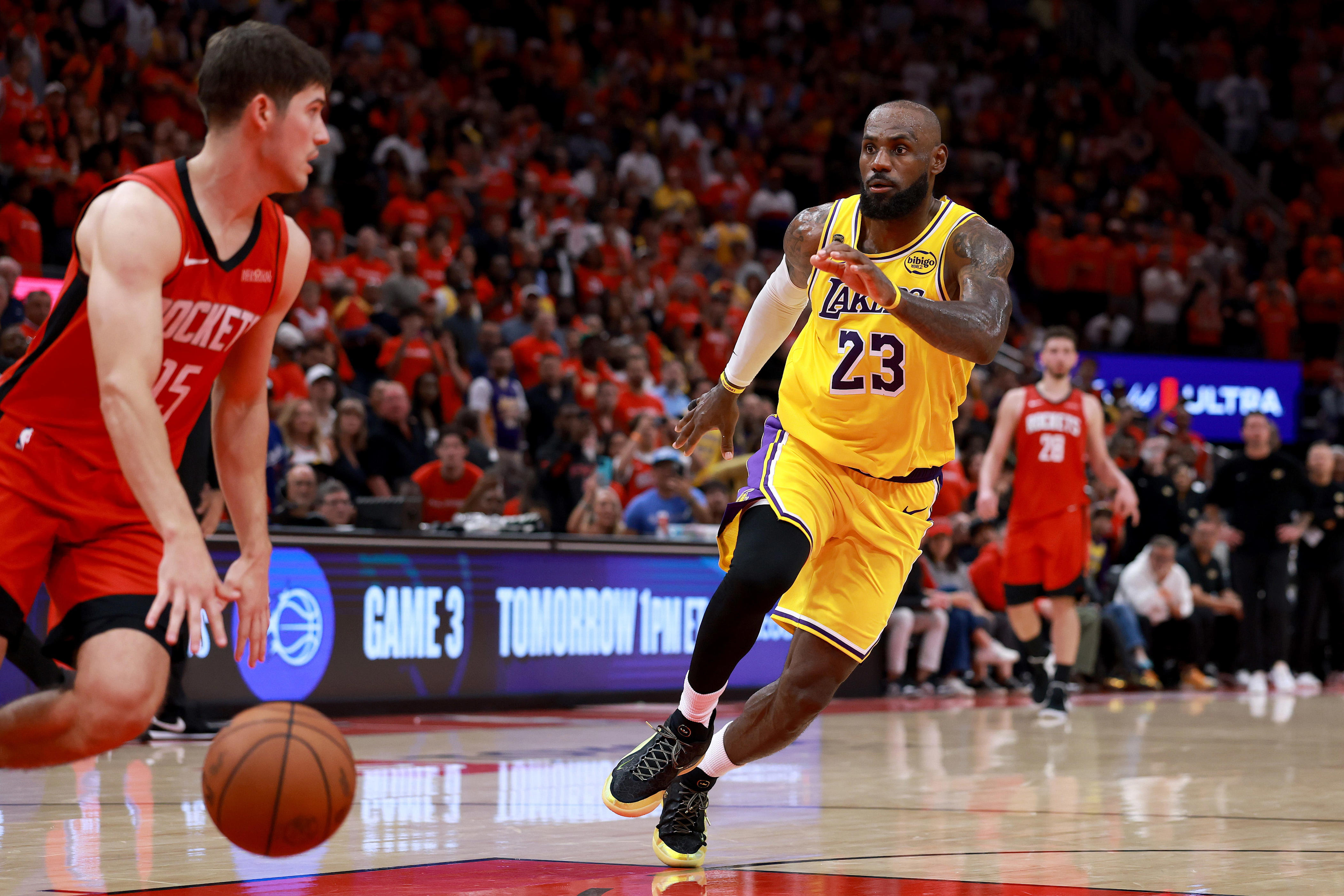 'Horrendous mistakes': Rockets choke Game 3 vs. Lakers in epic fashion