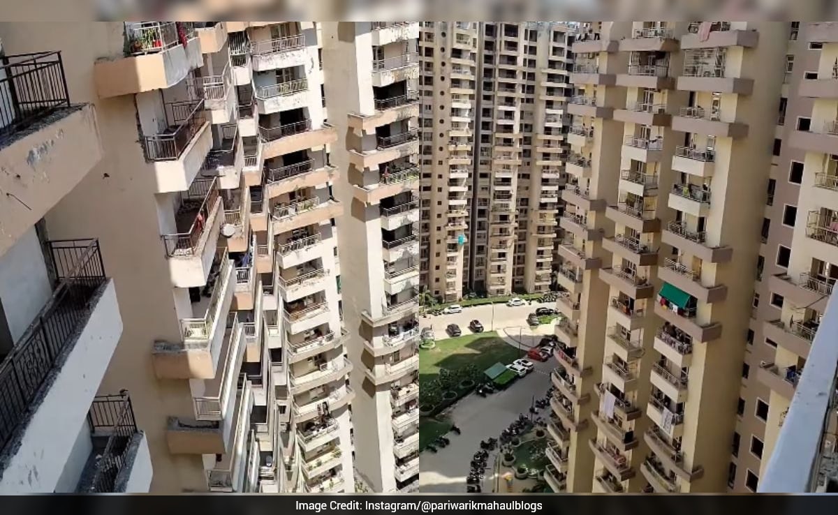 Noida resident compares living in modern high-rise flats to 'chawls ...