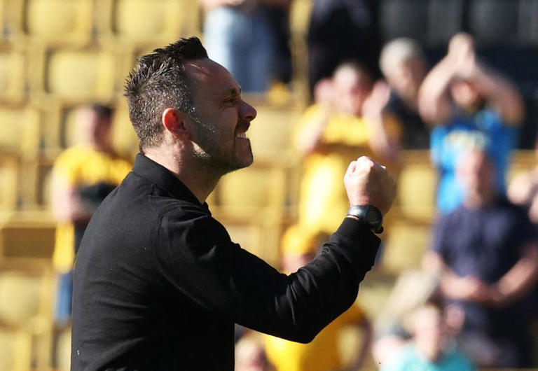 Soccer - Tottenham and West Ham both win, as heated battle to avoid ...