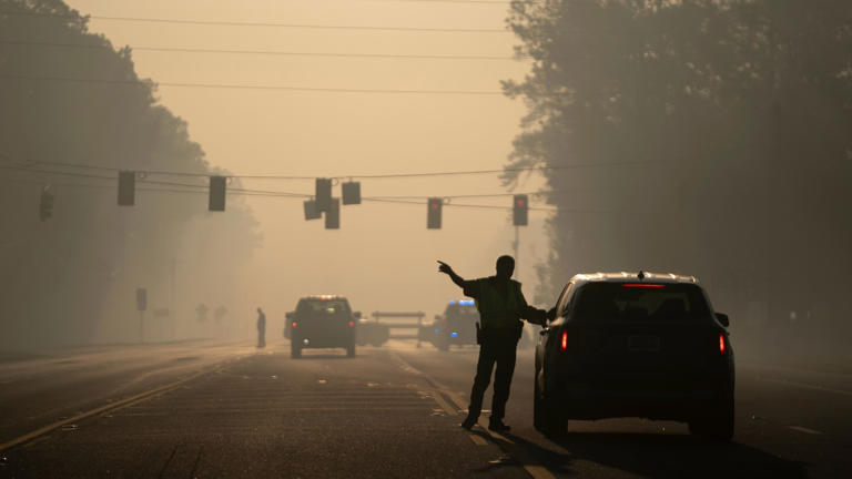 Dozens more homes lost in Georgia, evacuations in Florida as Southeast ...
